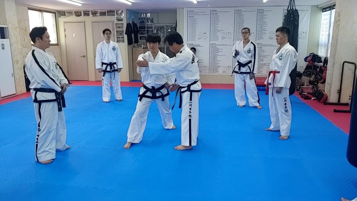 ITF-KOREA特別講習会 ITF朴 禎 賢師賢セミナー